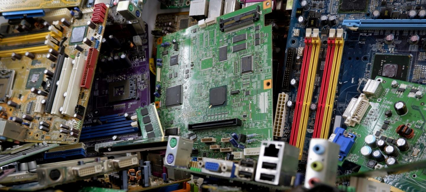 Recycling rare earth metals from electronic waste